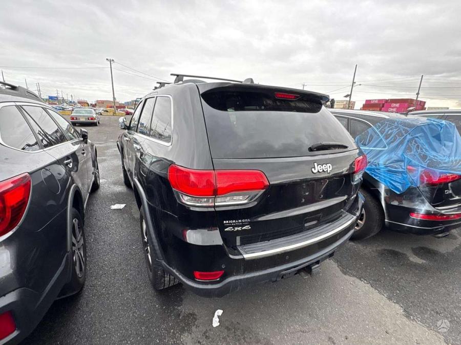 Balts Jeep Grand Cherokee 2016 Klaipėda, ar dzinēja tilpumu 3.60 L un nobraukumu 180 tūkst. km par 7500 €, foto 8 vietnē AUTOMOTO.COM.LV