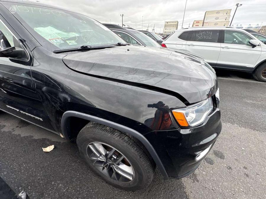 Balts Jeep Grand Cherokee 2016 Klaipėda, ar dzinēja tilpumu 3.60 L un nobraukumu 180 tūkst. km par 7500 €, foto 25 vietnē AUTOMOTO.COM.LV