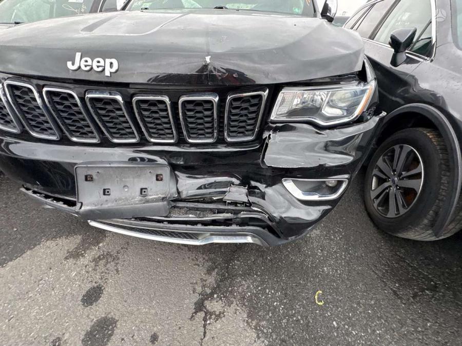 Balts Jeep Grand Cherokee 2016 Klaipėda, ar dzinēja tilpumu 3.60 L un nobraukumu 180 tūkst. km par 7500 €, foto 30 vietnē AUTOMOTO.COM.LV