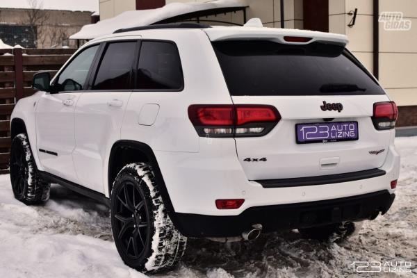 Balts Jeep Grand Cherokee 2017 Kretinga, ar dzinēja tilpumu 5.70 L un nobraukumu 170 tūkst. km par 19999 €, foto 7 vietnē AUTOMOTO.COM.LV