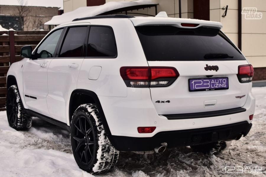 Balts Jeep Grand Cherokee 2017 Kretinga, ar dzinēja tilpumu 5.70 L un nobraukumu 170 tūkst. km par 19999 €, foto 7 vietnē AUTOMOTO.COM.LV