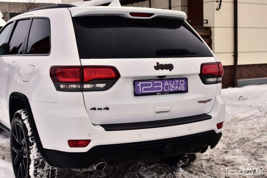 Balts Jeep Grand Cherokee 2017 Kretinga, ar dzinēja tilpumu 5.70 L un nobraukumu 170 tūkst. km par 19999 €, foto 8 vietnē AUTOMOTO.COM.LV