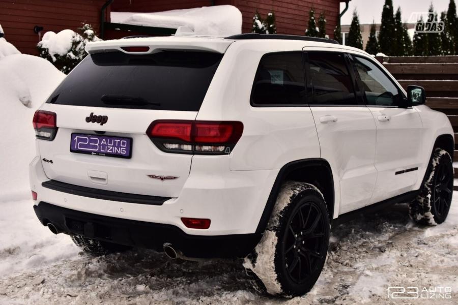 Balts Jeep Grand Cherokee 2017 Kretinga, ar dzinēja tilpumu 5.70 L un nobraukumu 170 tūkst. km par 19999 €, foto 10 vietnē AUTOMOTO.COM.LV