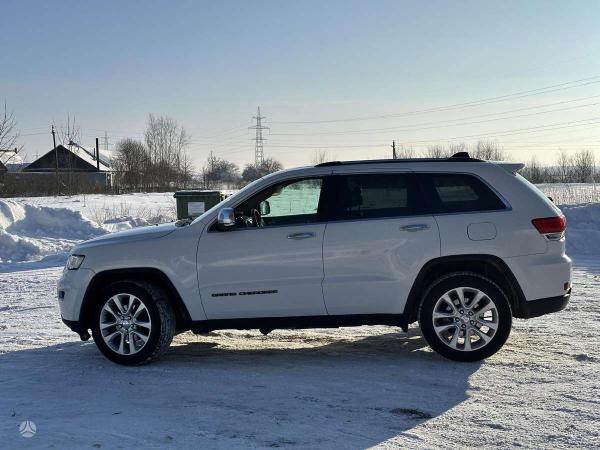 Balts Jeep Grand Cherokee 2017 Viļņa, ar dzinēja tilpumu 3.60 L un nobraukumu 190 tūkst. km par 12900 €, foto 7 vietnē AUTOMOTO.COM.LV