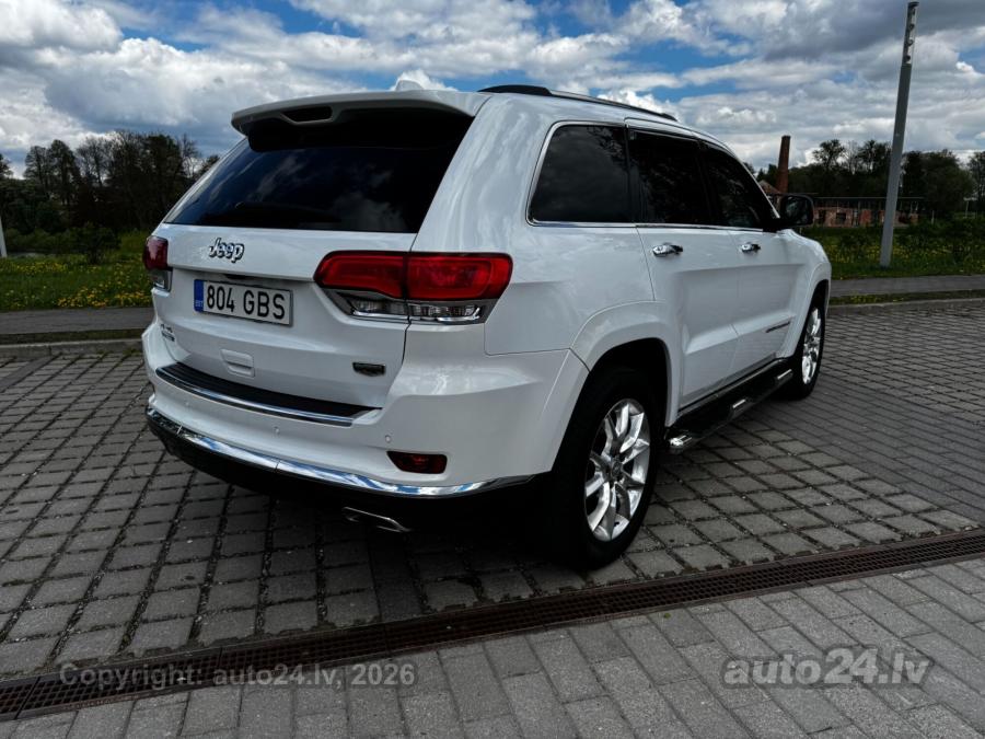 Balts Jeep Grand Cherokee 2017 Tallina, ar dzinēja tilpumu 3.00 L un nobraukumu 172 tūkst. km par 20999 €, foto 5 vietnē AUTOMOTO.COM.LV