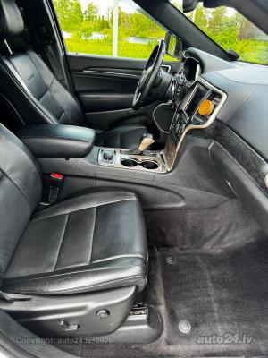 Balts Jeep Grand Cherokee 2017 Tallina, ar dzinēja tilpumu 3.00 L un nobraukumu 172 tūkst. km par 20999 €, foto 6 vietnē AUTOMOTO.COM.LV