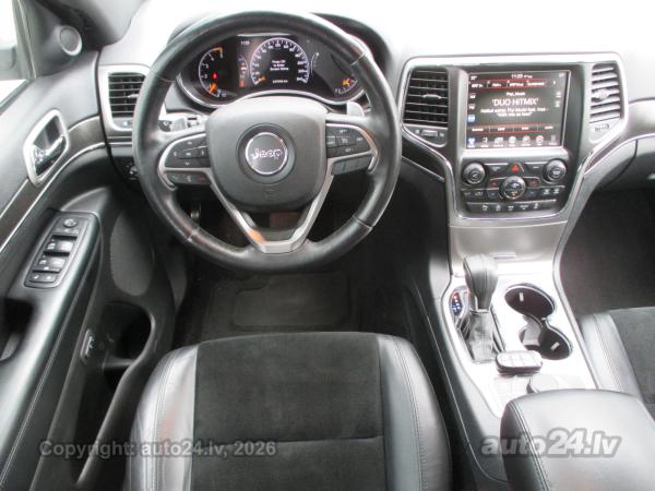 Balts Jeep Grand Cherokee 2017 Tartu, ar dzinēja tilpumu 3.00 L un nobraukumu 247 tūkst. km par 13990 €, foto 6 vietnē AUTOMOTO.COM.LV
