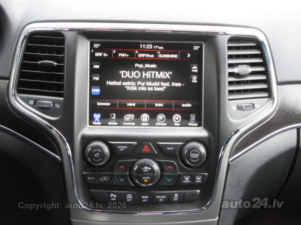 Balts Jeep Grand Cherokee 2017 Tartu, ar dzinēja tilpumu 3.00 L un nobraukumu 247 tūkst. km par 13990 €, foto 8 vietnē AUTOMOTO.COM.LV