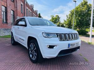 Balts Jeep Grand Cherokee 2017 Tallina, ar dzinēja tilpumu 3.00 L un nobraukumu 194 tūkst. km par 16950 €, foto 3 vietnē AUTOMOTO.COM.LV