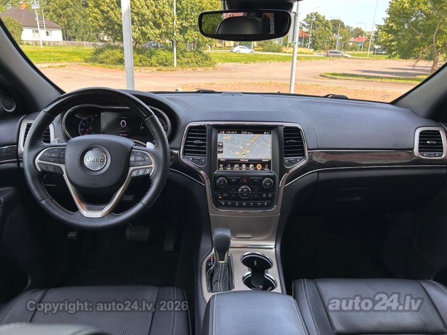 Balts Jeep Grand Cherokee 2017 Tallina, ar dzinēja tilpumu 3.00 L un nobraukumu 194 tūkst. km par 16950 €, foto 11 vietnē AUTOMOTO.COM.LV
