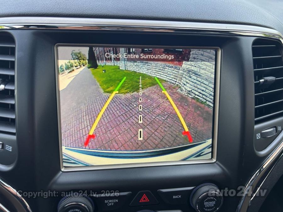 Balts Jeep Grand Cherokee 2017 Tallina, ar dzinēja tilpumu 3.00 L un nobraukumu 194 tūkst. km par 16950 €, foto 17 vietnē AUTOMOTO.COM.LV