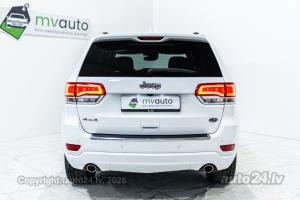 White Jeep Grand Cherokee 2017 in Tallinn, with an engine capacity of 3.00 L and mileage of 193 thousand km for 16990 €, photo 8 on AUTOMOTO.COM.LV