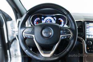White Jeep Grand Cherokee 2017 in Tallinn, with an engine capacity of 3.00 L and mileage of 193 thousand km for 16990 €, photo 24 on AUTOMOTO.COM.LV
