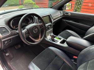 White Jeep Grand Cherokee 2017 in Siauliai, with an engine capacity of 3.60 L and mileage of 256 thousand km for 10500 €, photo 10 on AUTOMOTO.COM.LV