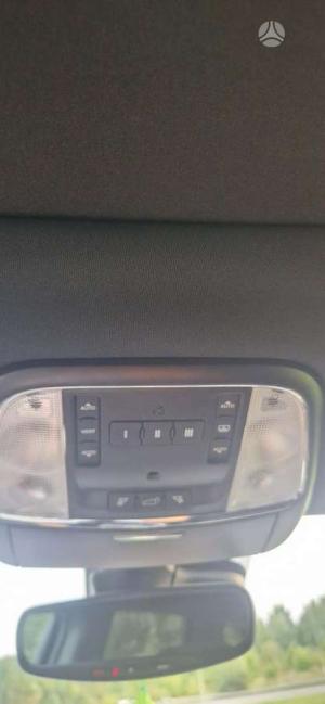 Balts Jeep Grand Cherokee 2017 Šauļi, ar dzinēja tilpumu 5.65 L un nobraukumu 230 tūkst. km par 18000 €, foto 15 vietnē AUTOMOTO.COM.LV