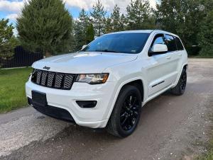 Balts Jeep Grand Cherokee 2017 Šauļi, ar dzinēja tilpumu 3.60 L un nobraukumu 256 tūkst. km par 8900 €, foto  vietnē AUTOMOTO.COM.LV