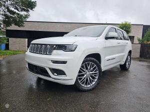 Balts Jeep Grand Cherokee 2017 Viļņa, ar dzinēja tilpumu 5.65 L un nobraukumu 200 tūkst. km par 18900 €, foto  vietnē AUTOMOTO.COM.LV