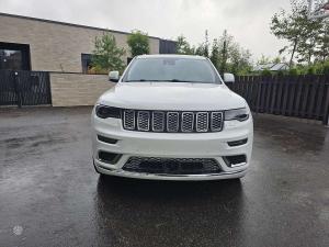 Balts Jeep Grand Cherokee 2017 Viļņa, ar dzinēja tilpumu 5.65 L un nobraukumu 200 tūkst. km par 18900 €, foto 4 vietnē AUTOMOTO.COM.LV