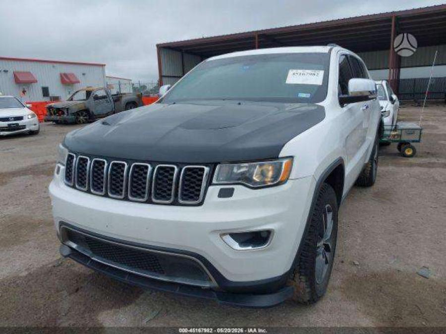 Balts Jeep Grand Cherokee 2018 Klaipėda, ar dzinēja tilpumu 3.60 L un nobraukumu 132 tūkst. km par 11650 €, foto 3 vietnē AUTOMOTO.COM.LV