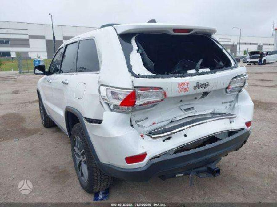 Balts Jeep Grand Cherokee 2018 Klaipėda, ar dzinēja tilpumu 3.60 L un nobraukumu 132 tūkst. km par 11650 €, foto 4 vietnē AUTOMOTO.COM.LV