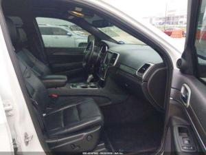 Balts Jeep Grand Cherokee 2018 Klaipėda, ar dzinēja tilpumu 3.60 L un nobraukumu 132 tūkst. km par 11650 €, foto 6 vietnē AUTOMOTO.COM.LV