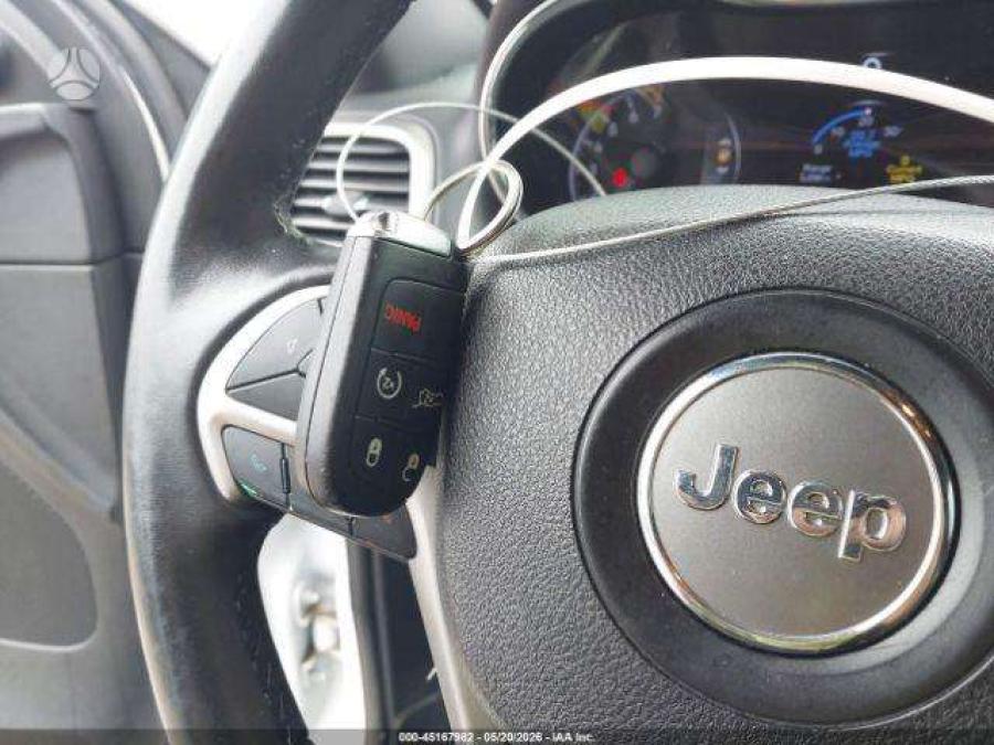 Balts Jeep Grand Cherokee 2018 Klaipėda, ar dzinēja tilpumu 3.60 L un nobraukumu 132 tūkst. km par 11650 €, foto 11 vietnē AUTOMOTO.COM.LV