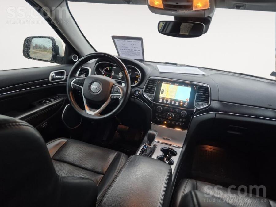 Balts Jeep Grand Cherokee 2019 Rīga, ar dzinēja tilpumu 3.00 L un nobraukumu 144 tūkst. km par 3000 €, foto 8 vietnē AUTOMOTO.COM.LV