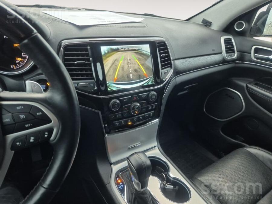 Balts Jeep Grand Cherokee 2019 Rīga, ar dzinēja tilpumu 3.00 L un nobraukumu 144 tūkst. km par 3000 €, foto 14 vietnē AUTOMOTO.COM.LV