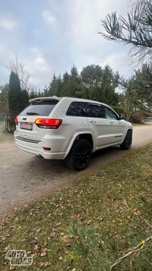 Balts Jeep Grand Cherokee 2019 Klaipėda, ar dzinēja tilpumu 3.60 L un nobraukumu 65 tūkst. km par 18800 €, foto 6 vietnē AUTOMOTO.COM.LV