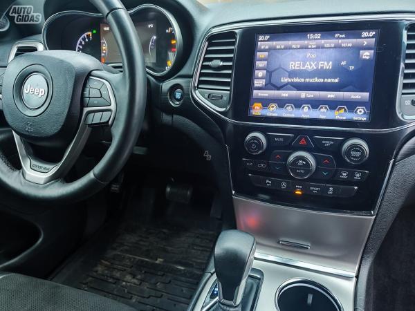 Balts Jeep Grand Cherokee 2019 Klaipėda, ar dzinēja tilpumu 3.60 L un nobraukumu 65 tūkst. km par 18800 €, foto 9 vietnē AUTOMOTO.COM.LV