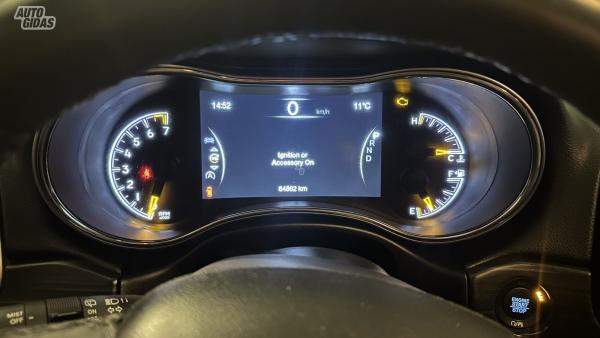 White Jeep Grand Cherokee 2019 in Klaipeda, with an engine capacity of 3.60 L and mileage of 65 thousand km for 18600 €, photo 11 on AUTOMOTO.COM.LV