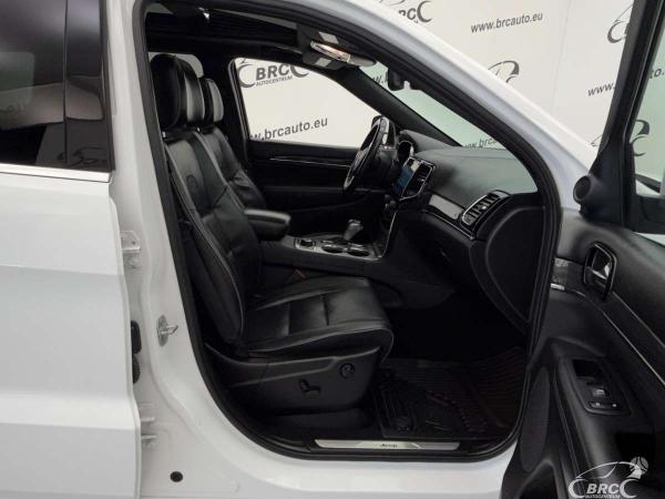 Balts Jeep Grand Cherokee 2019 Viļņa, ar dzinēja tilpumu 5.65 L un nobraukumu 143 tūkst. km par 17900 €, foto 5 vietnē AUTOMOTO.COM.LV