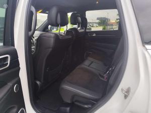Balts Jeep Grand Cherokee 2019 Kauņa, ar dzinēja tilpumu 3.60 L un nobraukumu 217 tūkst. km par 16600 €, foto 13 vietnē AUTOMOTO.COM.LV