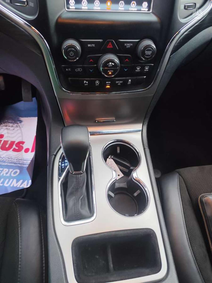 Balts Jeep Grand Cherokee 2019 Kauņa, ar dzinēja tilpumu 3.60 L un nobraukumu 217 tūkst. km par 16600 €, foto 17 vietnē AUTOMOTO.COM.LV