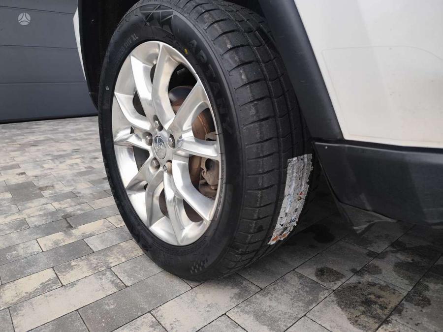 Balts Jeep Grand Cherokee 2019 Kauņa, ar dzinēja tilpumu 3.60 L un nobraukumu 217 tūkst. km par 16600 €, foto 19 vietnē AUTOMOTO.COM.LV
