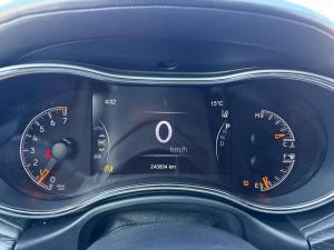 Balts Jeep Grand Cherokee 2019 Šauļi, ar dzinēja tilpumu 3.60 L un nobraukumu 243 tūkst. km par 12900 €, foto 14 vietnē AUTOMOTO.COM.LV