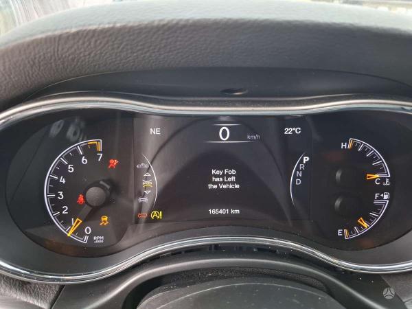 White Jeep Grand Cherokee 2019 in Klaipeda, with an engine capacity of 3.60 L and mileage of 165 thousand km for 9900 €, photo 10 on AUTOMOTO.COM.LV