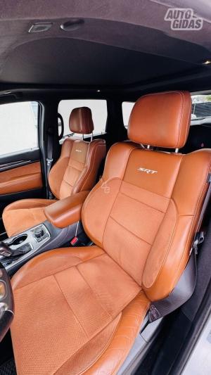 White Jeep Grand Cherokee 2019 in Mazeikiai, with an engine capacity of 6.40 L and mileage of 120 thousand km for 43500 €, photo 11 on AUTOMOTO.COM.LV