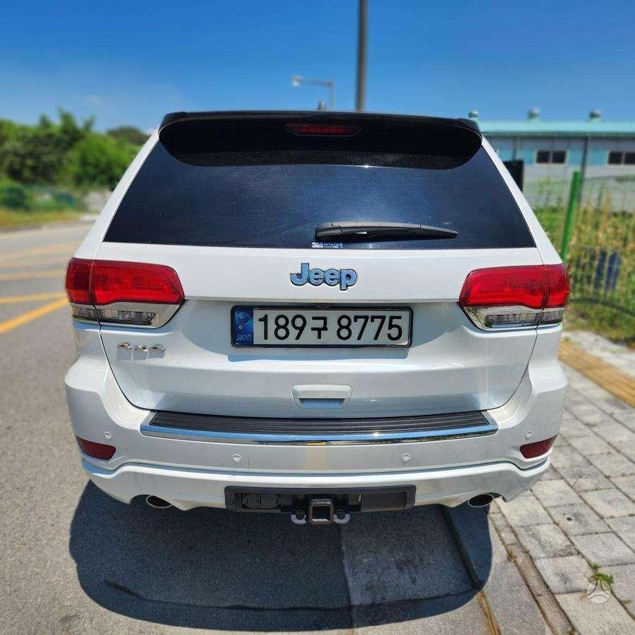 Balts Jeep Grand Cherokee 2019 Kauņa, ar dzinēja tilpumu 3.60 L un nobraukumu 105 tūkst. km par 18700 €, foto 5 vietnē AUTOMOTO.COM.LV