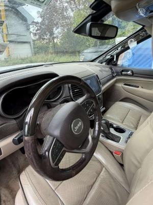 Balts Jeep Grand Cherokee 2019 Viļņa, ar dzinēja tilpumu 3.60 L un nobraukumu 128 tūkst. km par 12500 €, foto 8 vietnē AUTOMOTO.COM.LV