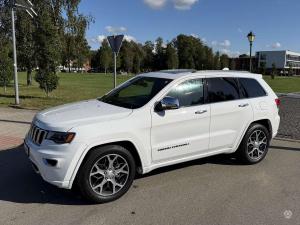 White Jeep Grand Cherokee 2019 in Klaipeda, with an engine capacity of 3.60 L and mileage of 185 thousand km for 18900 €, photo  on AUTOMOTO.COM.LV
