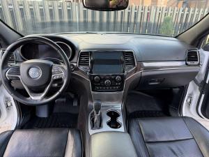 Balts Jeep Grand Cherokee 2019 Klaipėda, ar dzinēja tilpumu 3.60 L un nobraukumu 185 tūkst. km par 18900 €, foto 14 vietnē AUTOMOTO.COM.LV