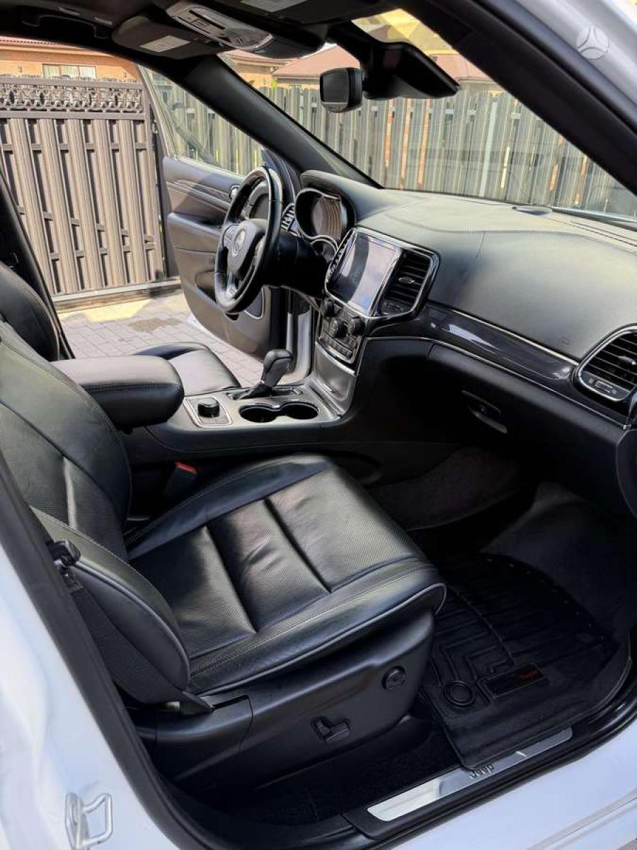 Balts Jeep Grand Cherokee 2019 Klaipėda, ar dzinēja tilpumu 3.60 L un nobraukumu 185 tūkst. km par 18900 €, foto 16 vietnē AUTOMOTO.COM.LV