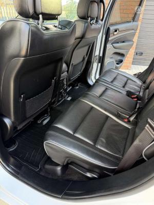 Balts Jeep Grand Cherokee 2019 Klaipėda, ar dzinēja tilpumu 3.60 L un nobraukumu 185 tūkst. km par 18900 €, foto 21 vietnē AUTOMOTO.COM.LV