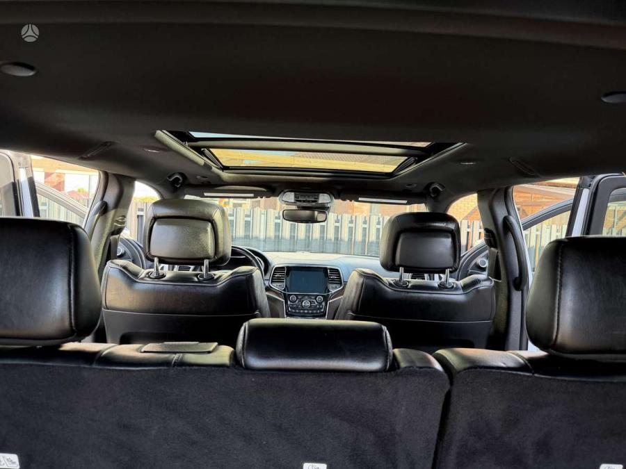 Balts Jeep Grand Cherokee 2019 Klaipėda, ar dzinēja tilpumu 3.60 L un nobraukumu 185 tūkst. km par 18900 €, foto 23 vietnē AUTOMOTO.COM.LV