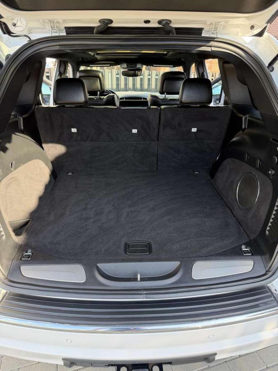 Balts Jeep Grand Cherokee 2019 Klaipėda, ar dzinēja tilpumu 3.60 L un nobraukumu 185 tūkst. km par 18900 €, foto 25 vietnē AUTOMOTO.COM.LV