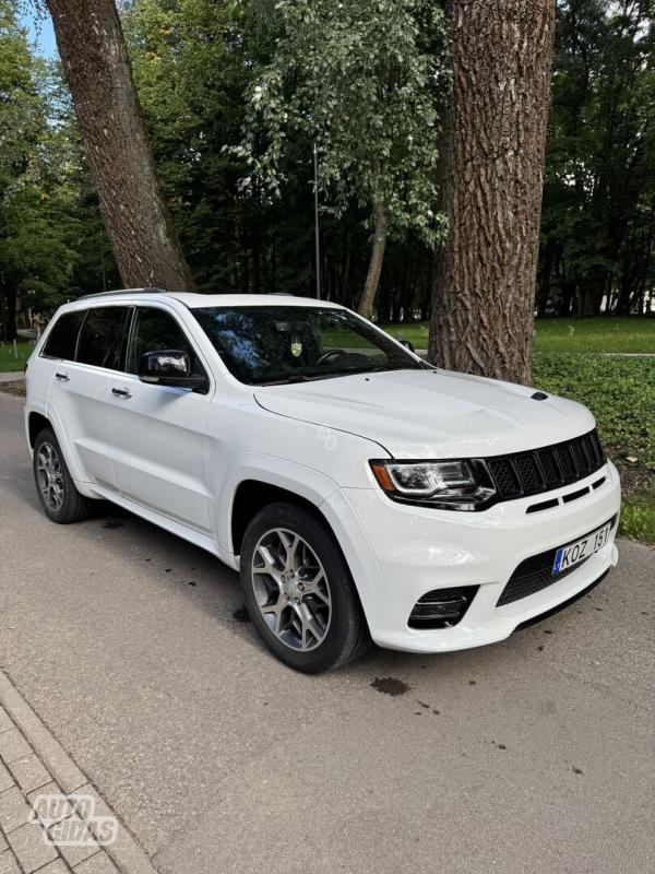 White Jeep Grand Cherokee 2019 in Klaipeda, with an engine capacity of 3.60 L and mileage of 116 thousand km for 21999 €, photo 4 on AUTOMOTO.COM.LV