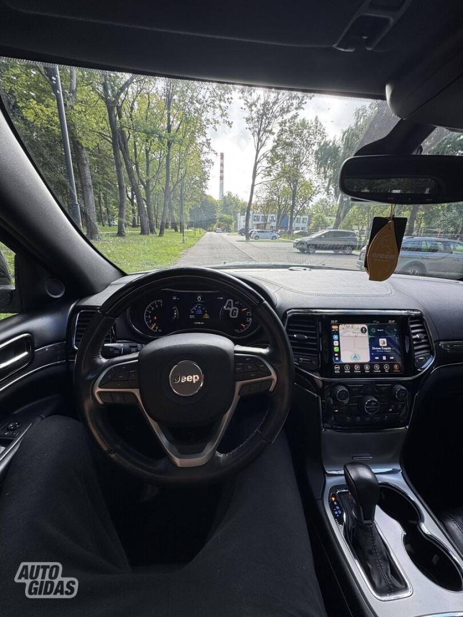 Balts Jeep Grand Cherokee 2019 Klaipėda, ar dzinēja tilpumu 3.60 L un nobraukumu 116 tūkst. km par 21999 €, foto 9 vietnē AUTOMOTO.COM.LV