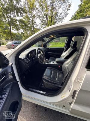 Balts Jeep Grand Cherokee 2019 Klaipėda, ar dzinēja tilpumu 3.60 L un nobraukumu 116 tūkst. km par 21999 €, foto 11 vietnē AUTOMOTO.COM.LV