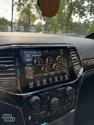 Balts Jeep Grand Cherokee 2019 Klaipėda, ar dzinēja tilpumu 3.60 L un nobraukumu 116 tūkst. km par 21999 €, foto 17 vietnē AUTOMOTO.COM.LV